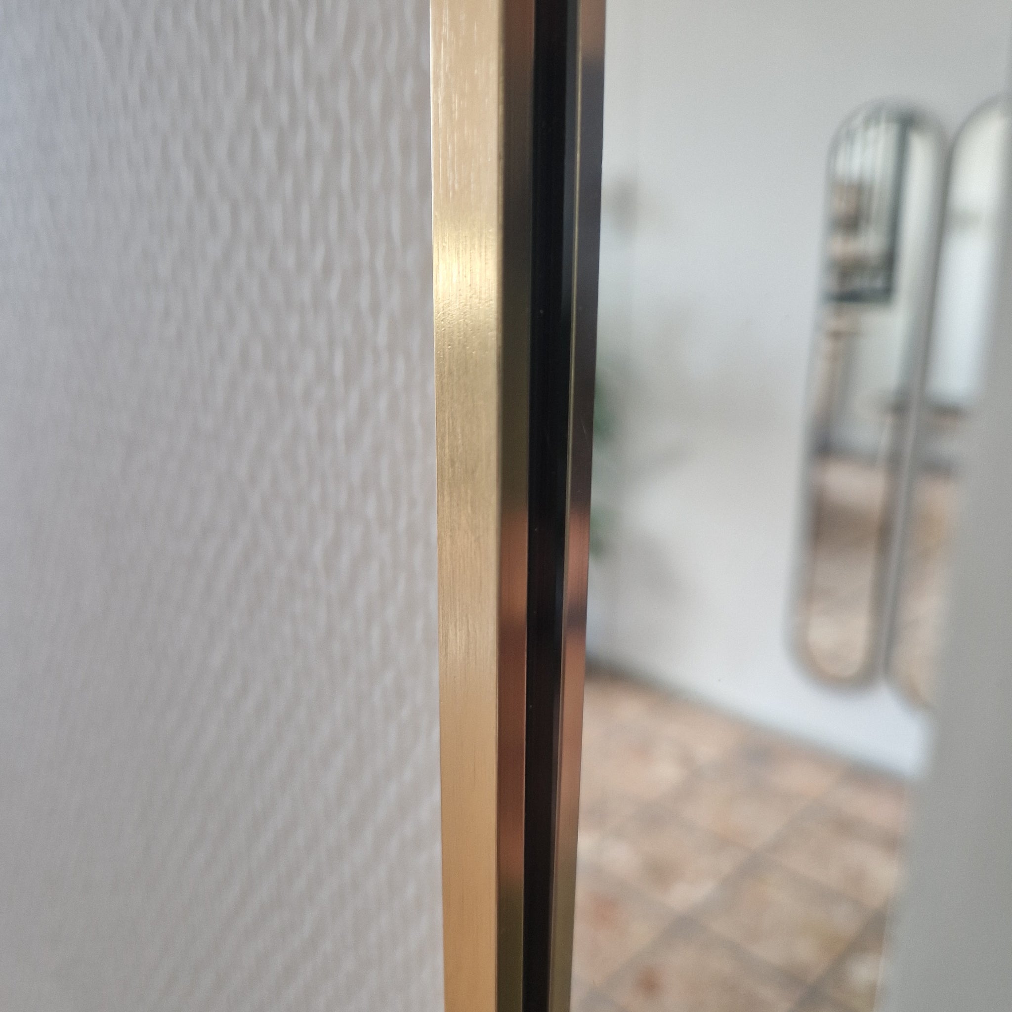 Ovalt Helfigur Spejl 26x160 cm m/Guld Ramme - Spejlshoppen.dk ...